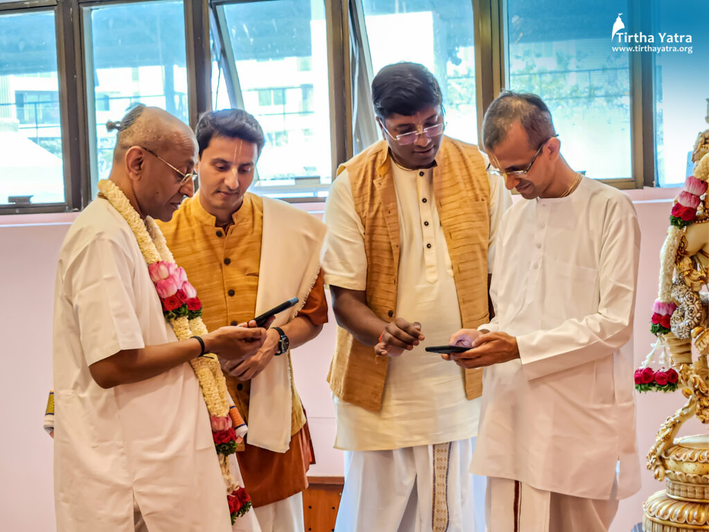 Tirtha Yatra launches Yatra Bandhu Mobile App - Tirtha Yatra